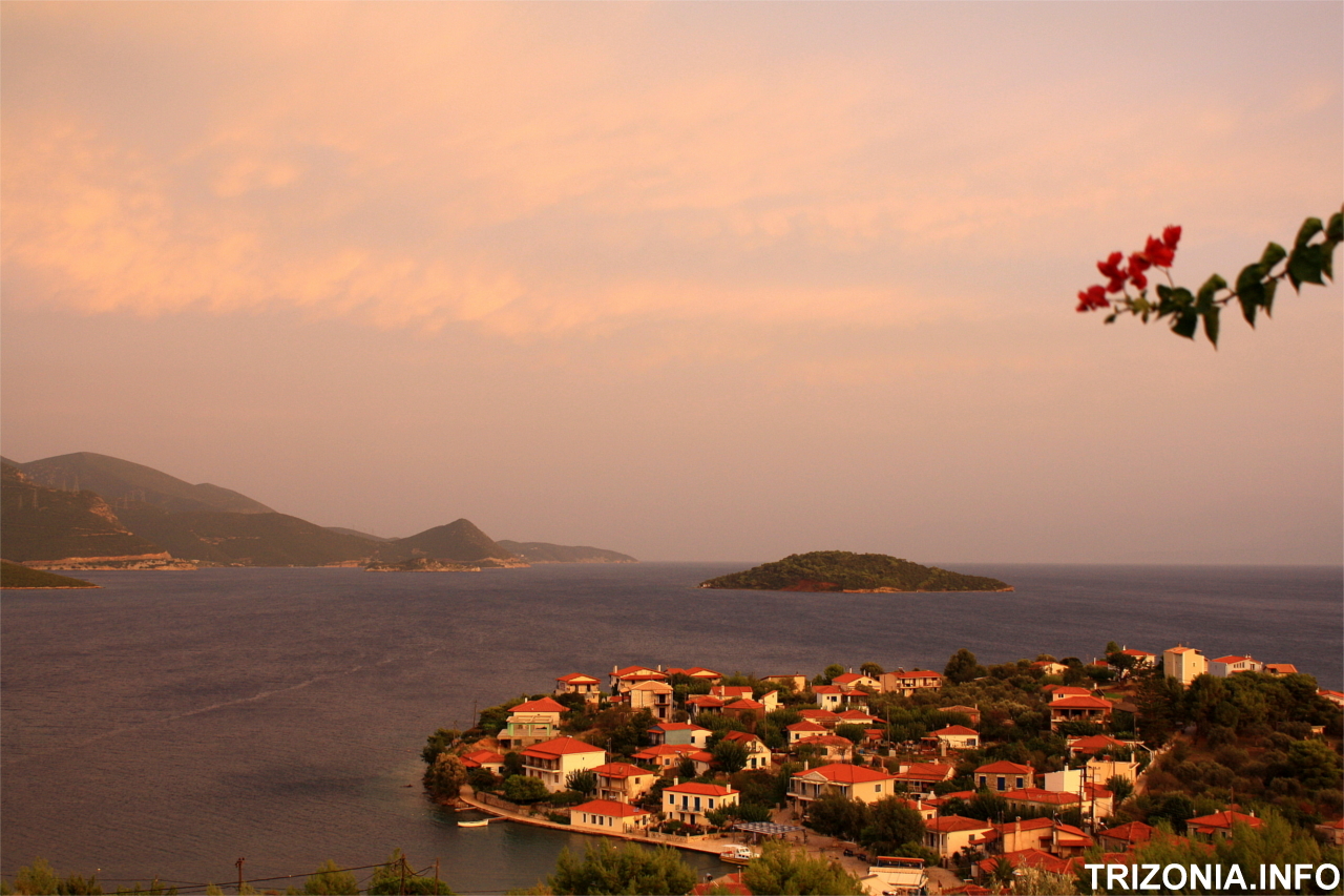 Trizonia Island - www.trizonia.info - Trizonia Island is a truly ...