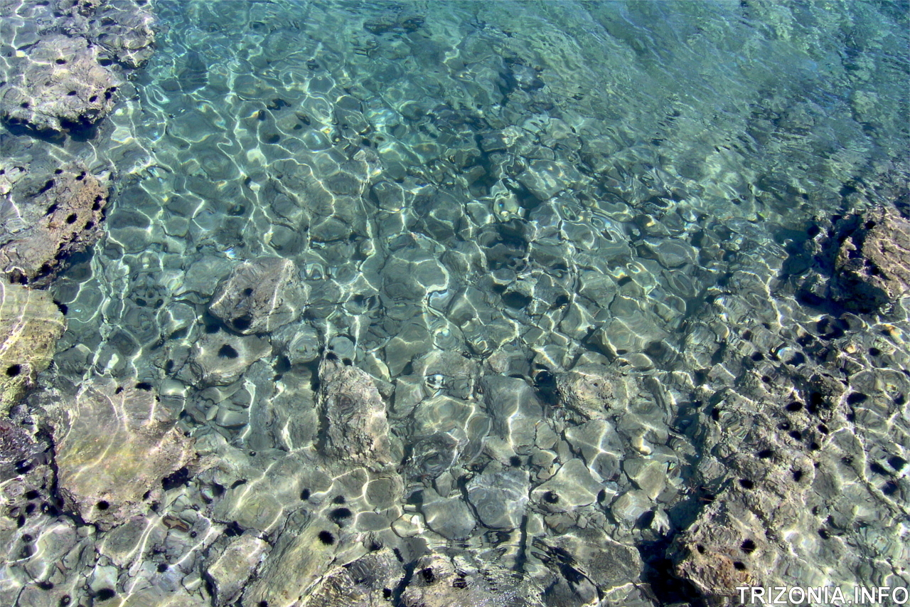 Trizonia Island - www.trizonia.info - Trizonia Island is a truly ...