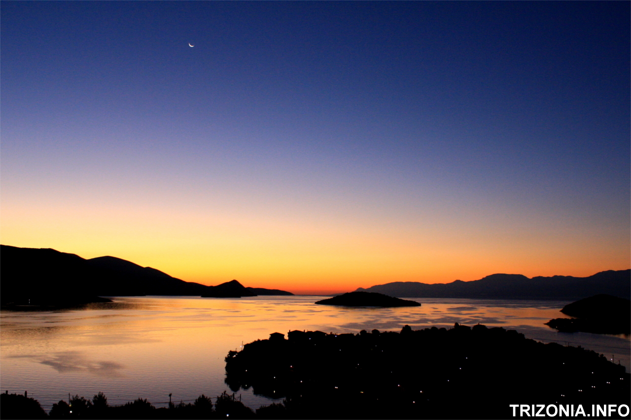 Trizonia Island - www.trizonia.info - Trizonia Island is a truly ...